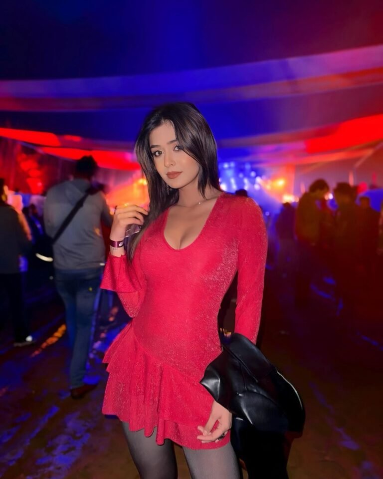 Rutvi Tiwari Age Biography 2024 See Rutvi Tiwari Hot Pics In Bikini She Is Bold And Beautiful